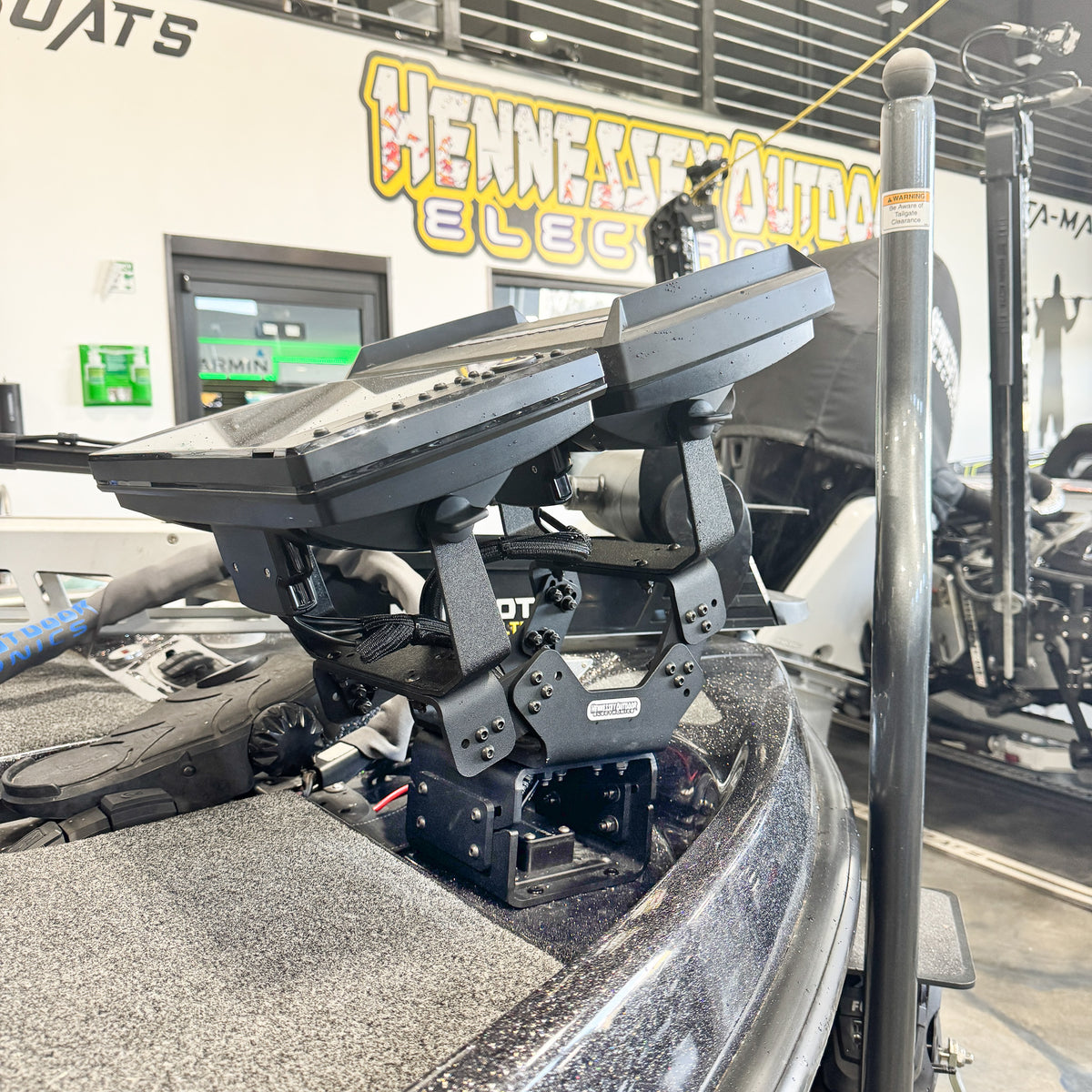 H.O.E DUAL BOW MOUNT SYSTEM - BASSCAT JAGUAR – Hennessey Outdoor ...