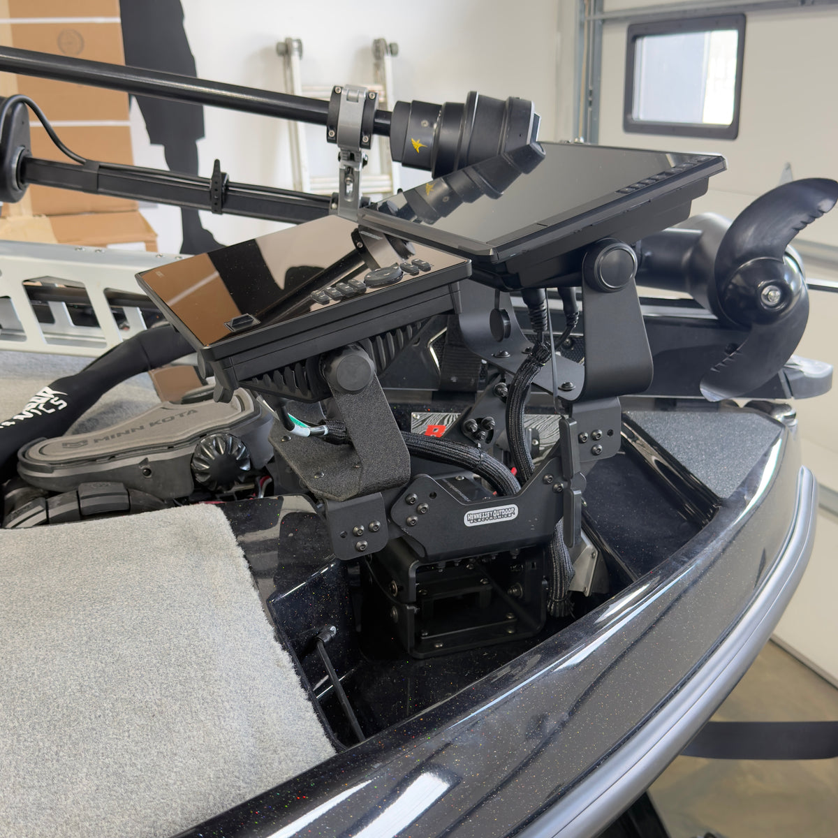 H.O.E DUAL BOW MOUNT SYSTEM - BASSCAT LYNX – Hennessey Outdoor Electronics